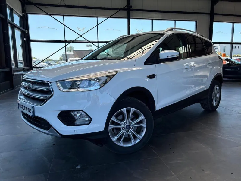 🚗 FORD KUGA 1.5 ECOBOOST 120ch TREND 4x2 🌤️ Toit ouvrant 📷Caméra🧭 GPS 📱 ...