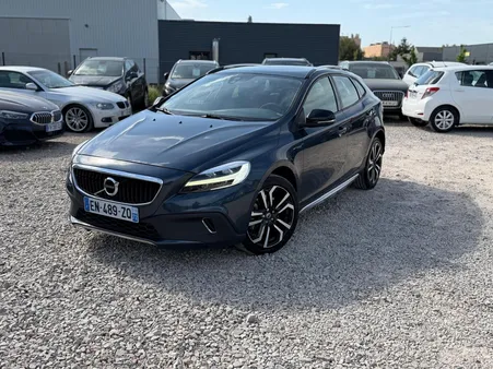 VOLVO V40 Cross Country d'occasion à Le Mans : 1 annonce disponible | L ...