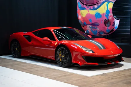 FERRARI 488 Pista d'occasion : 4 annonces disponibles | L'argus Occasion