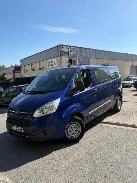 Ford Transit Custom – 9 PLACES GARANTIE TRÈS PROPRE – GARANTIE – TRÈS ...