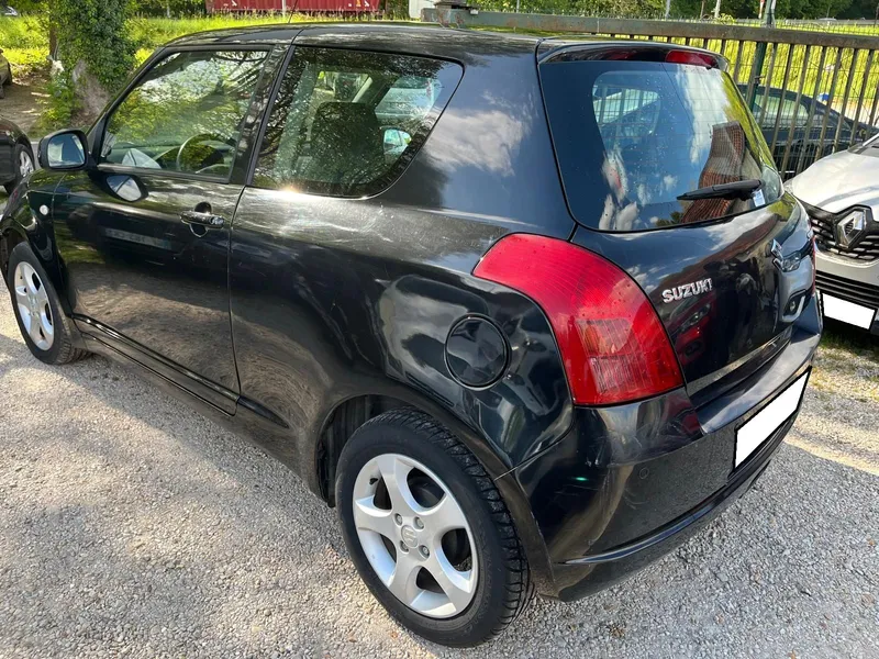 Suzuki SWIFT - 1.3 VVT GLX EDITION LIMITEE 3P 4, 10, et 12 FOIS PAR CB ...