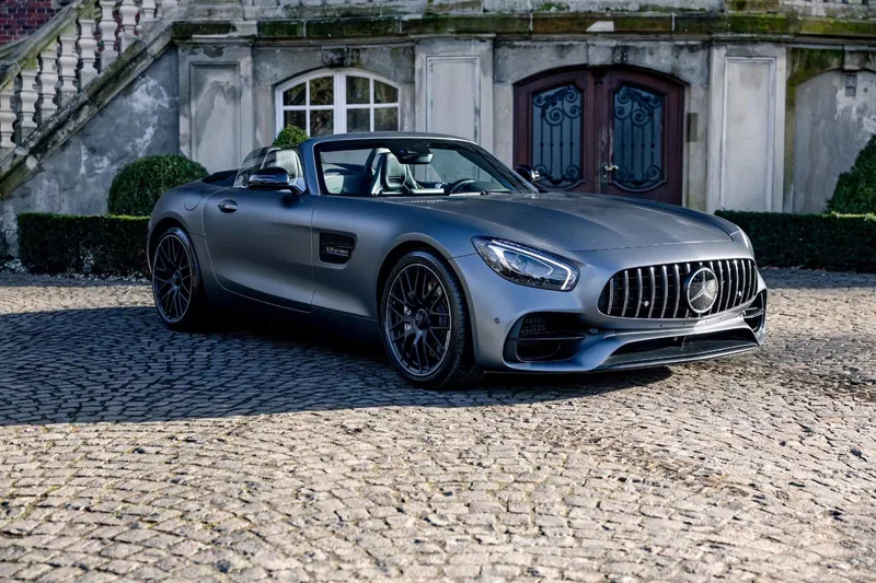 Mercedes-Benz AMG GT 4.0 V8 Roadster 476ch - Burmester Performance - 2 ...